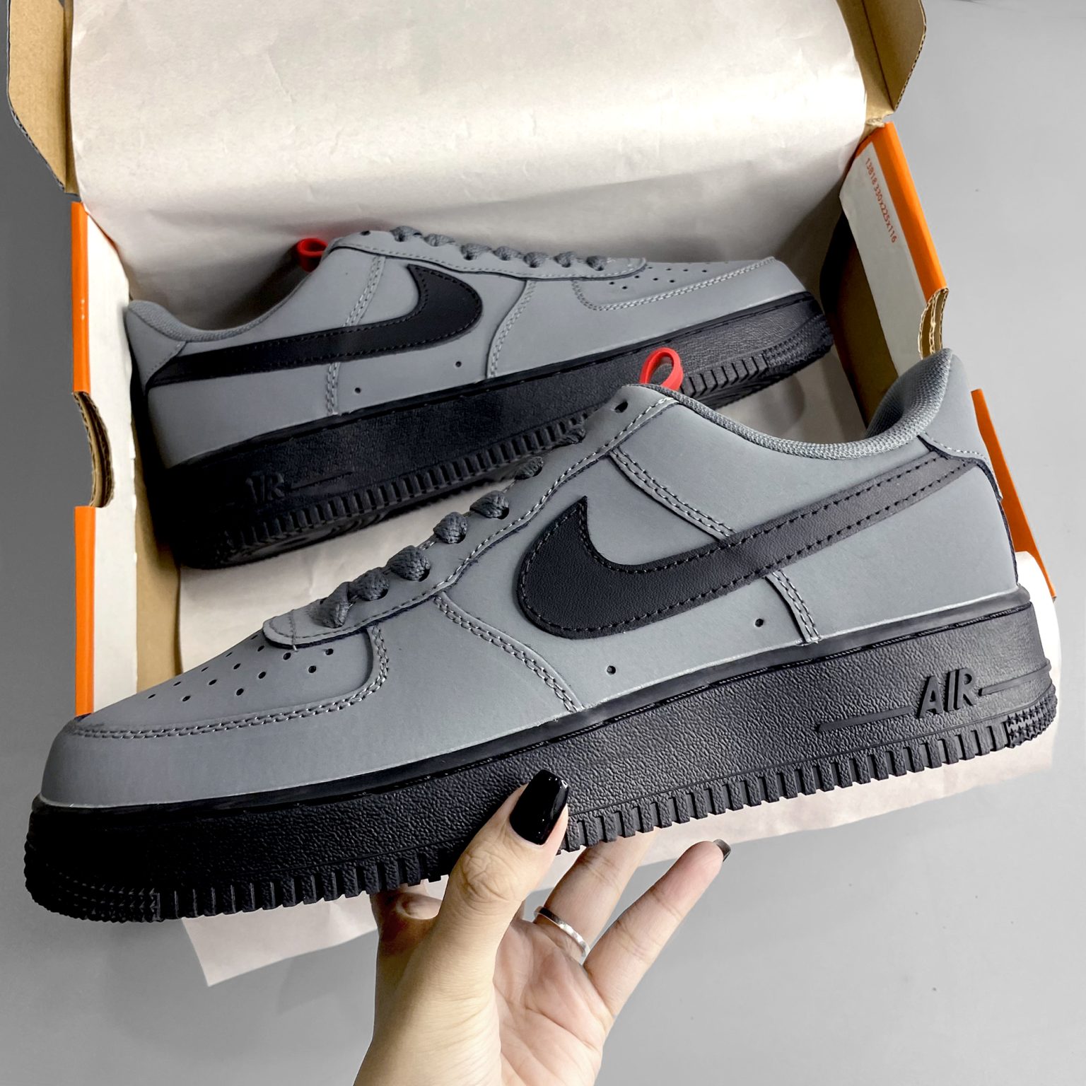 NIKE AIR FORCE 1 ANTHRACITE - “BLACK UNIVERSITY RED” - TeemoSneaker
