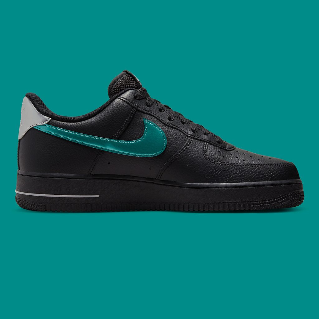 NIKE AIR FORCE 1 '07' LOW 'BLACK BLUE LIGHTNING' - TeemoSneaker