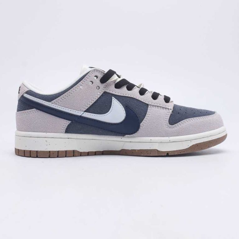 NIKE DUNK LOW SE "85" GREY ORCHID SANTA CLAUS - TeemoSneaker